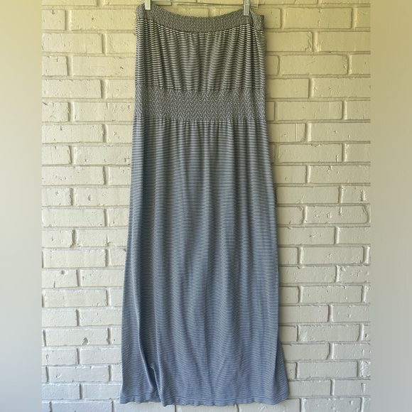 Lark + Grey | Dresses | Lark Grey Strapless Maxi Dress Greenwhite ...